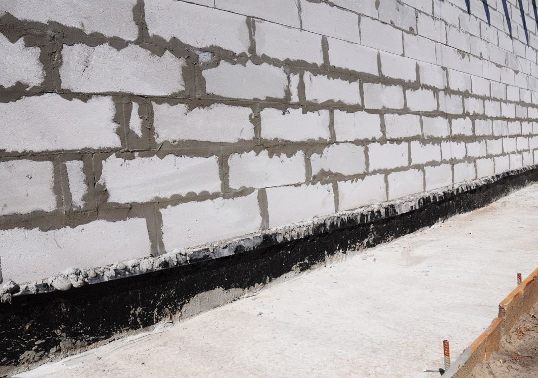 Damp Proofing Vs Waterproofing – Key Differences