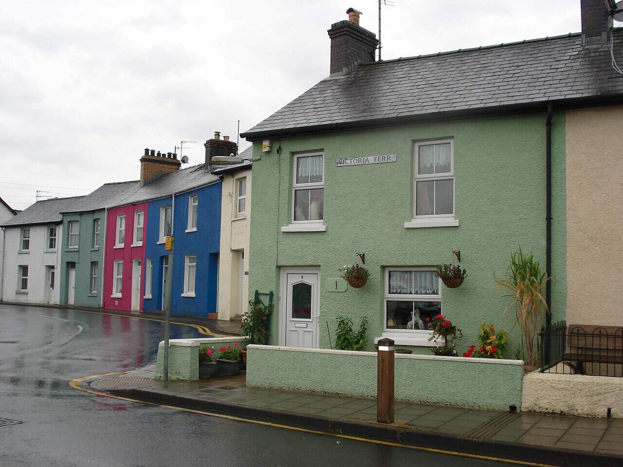 How To Dry Damp Walls: Will Damp Plaster Dry Out?